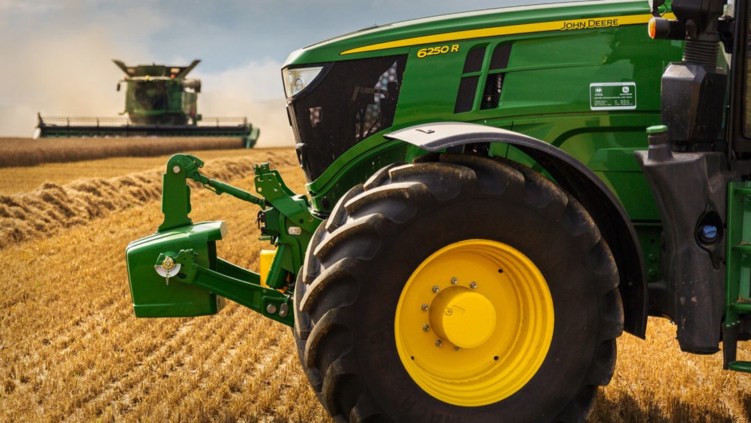 John Deere made autonomous tractor: Tractor will do plowing-sowing in ...